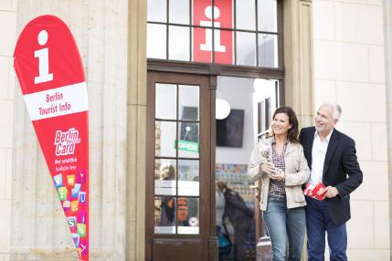 Berlin souvenirs in the Berlin Tourist Info Centres | Berlin WelcomeCard